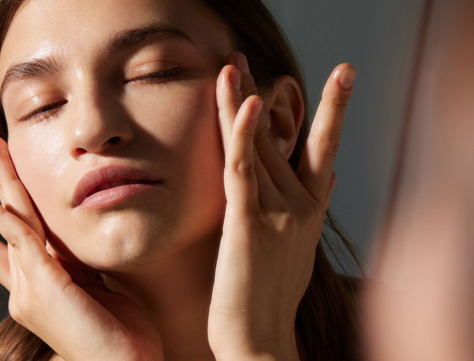 Simple Facial Massages to Relieve—and Prevent—TMJ Pain - goop