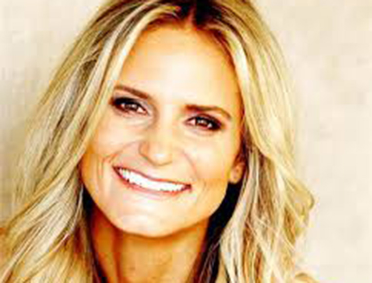 Lauren Roxburgh - Los Angeles - goop