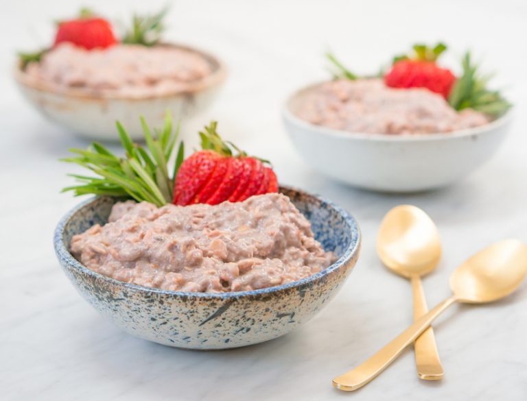 Strawberry Rosemary Overnight Chia Oatmeal Recipe | goop