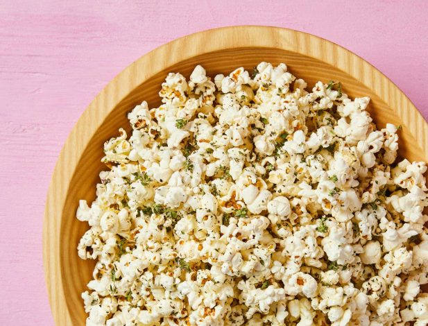 Olive Oil and Herb Popcorn Recipe - goop