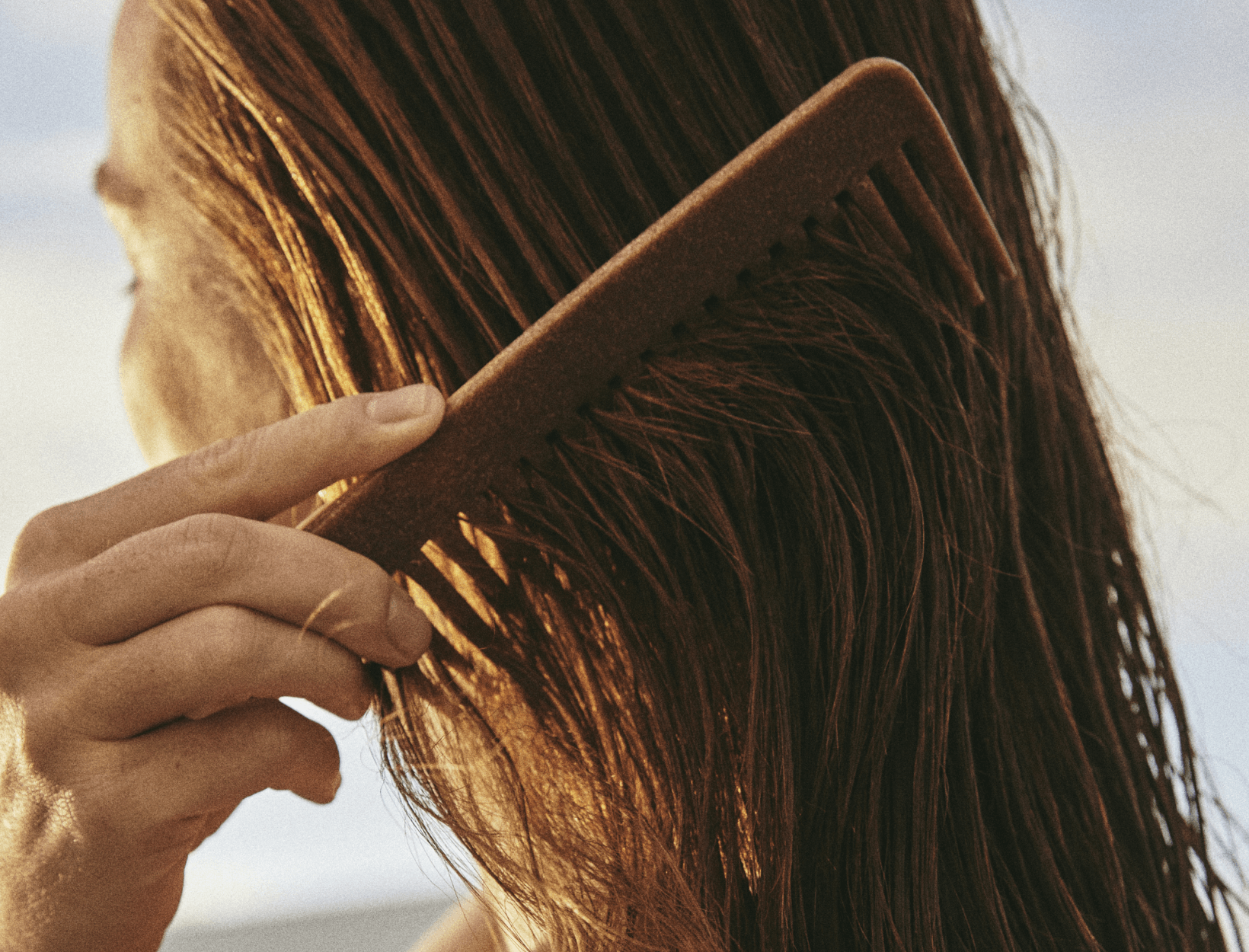 Your Guide to Scalp Oiling, the Ayurvedic Ritual Making a Comeback - goop