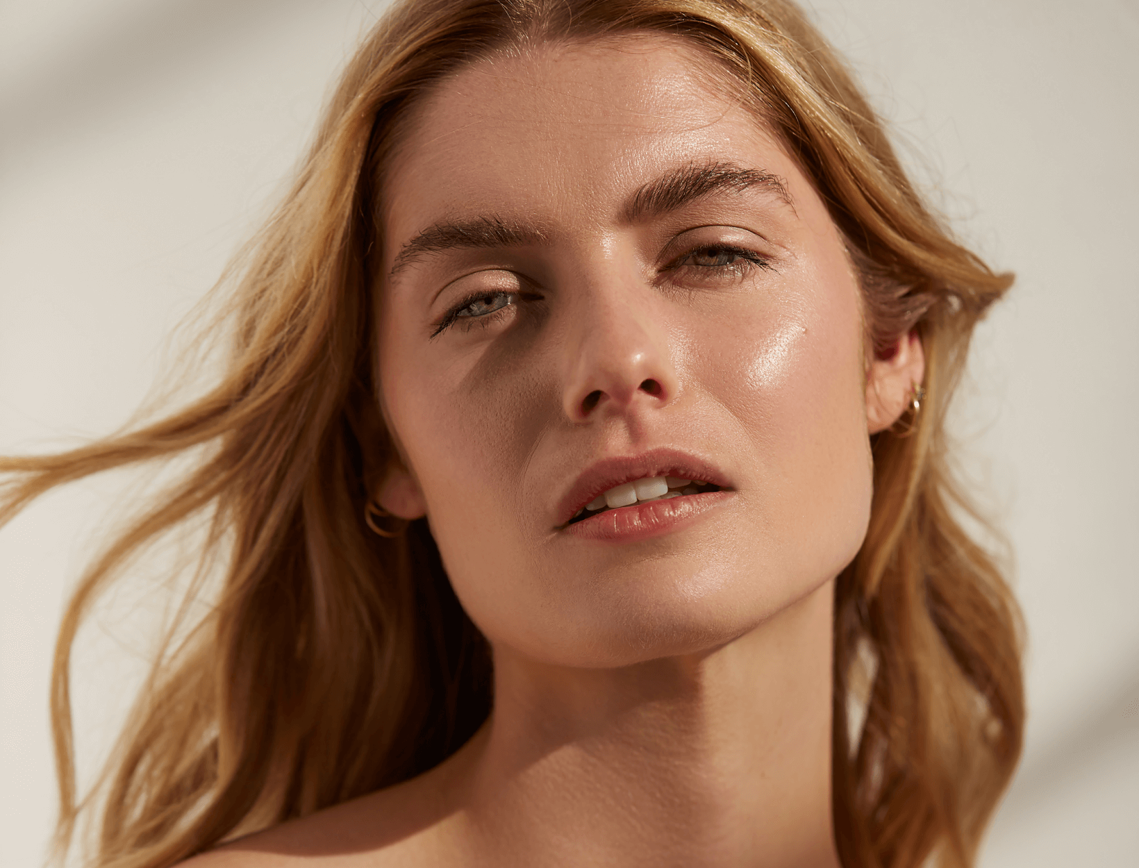 How to Apply Highlighter like a Pro - goop